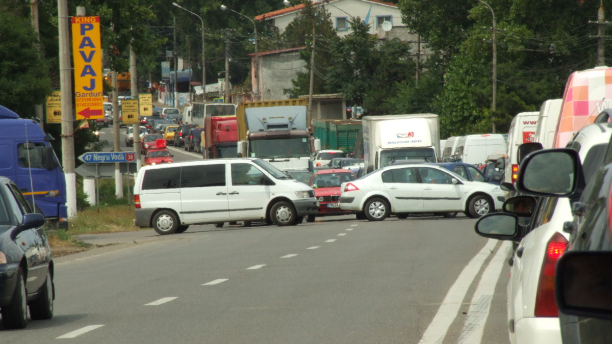 Masini trafic aglomerat – CTnews