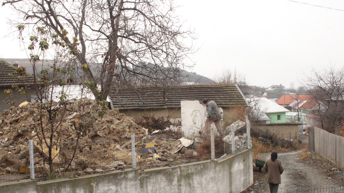 FOTO VIDEO Comuna Seimeni se transformă: drumuri asfaltate, școală ...