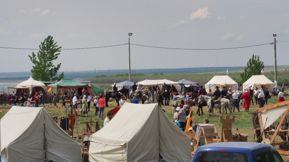 FOTO Lecție de istorie inedită la Festivalul DAPYX din Medgidia ...