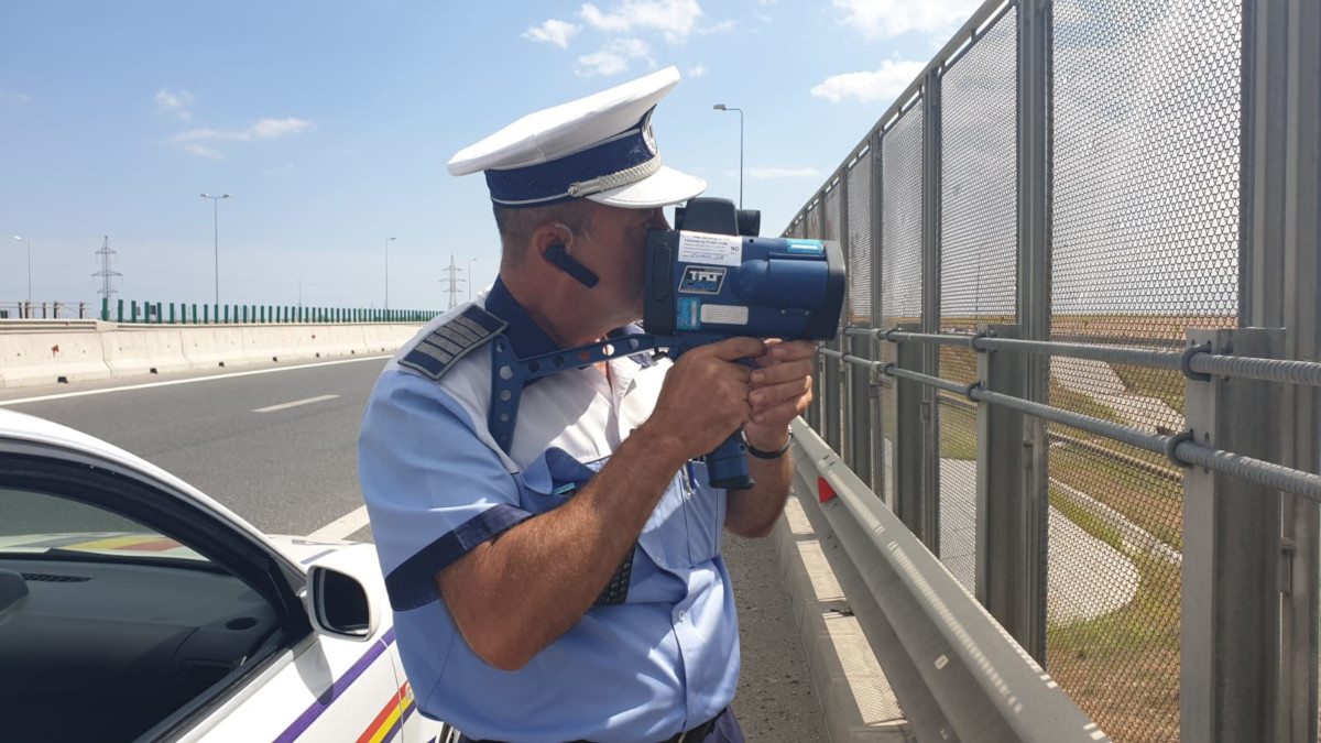 Amplă acțiune a polițiștilor constănțeni împotriva șoferilor vitezomani ...