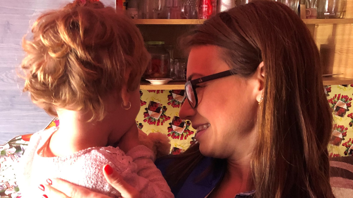 FOTO Chimpex se implică din nou în comunitatea locală: Cutia cu fapte ...