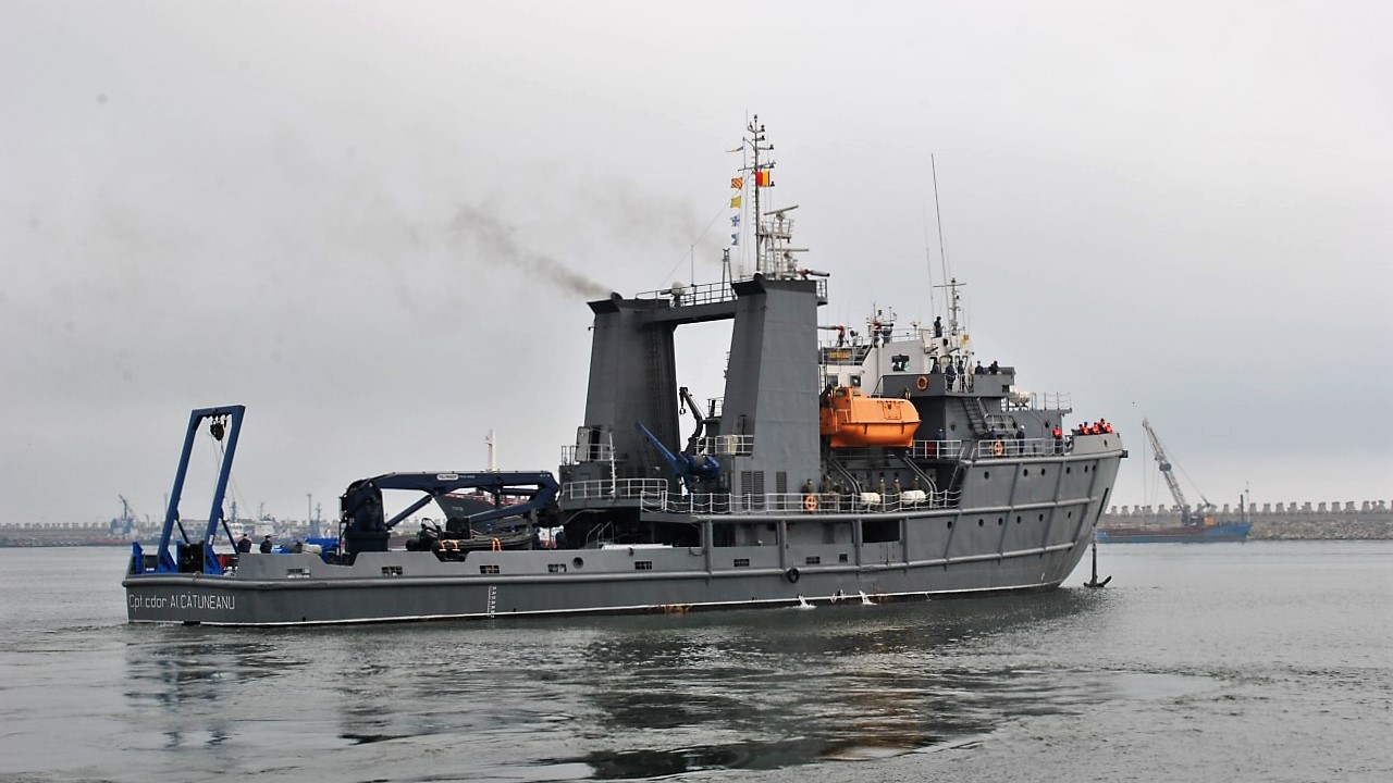 O navă militară românească va asigura suportul informațional la un ...