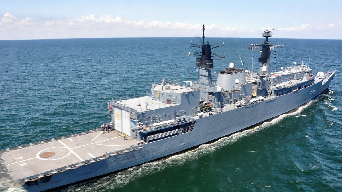 Fregata „Regele Ferdinand”, peste 100 de interogări ale navelor ...