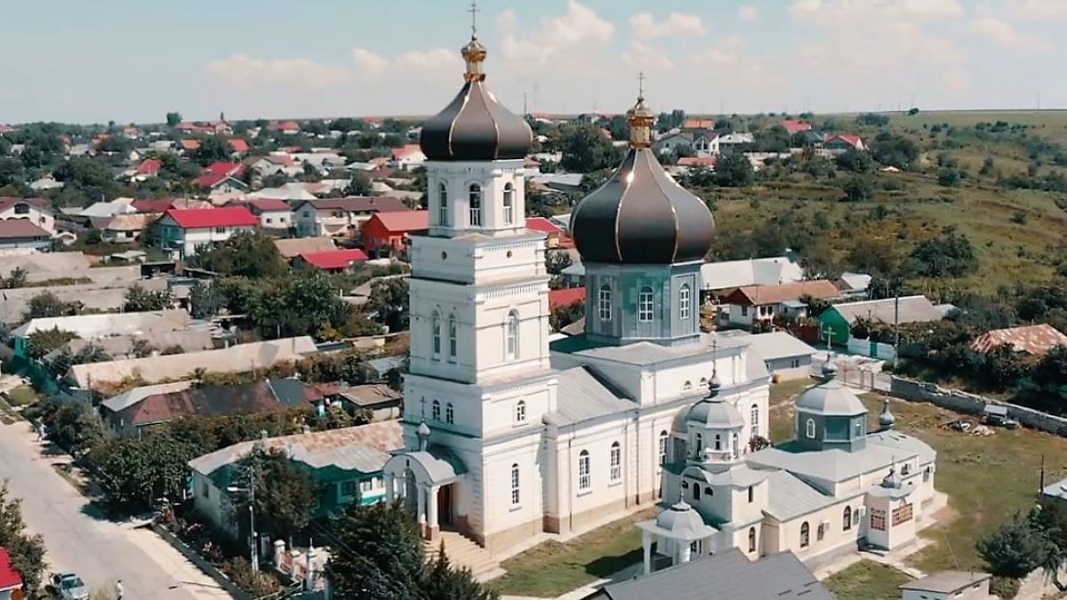 12 februarie, Ziua Comunității Rușilor Lipoveni din România. În județul ...