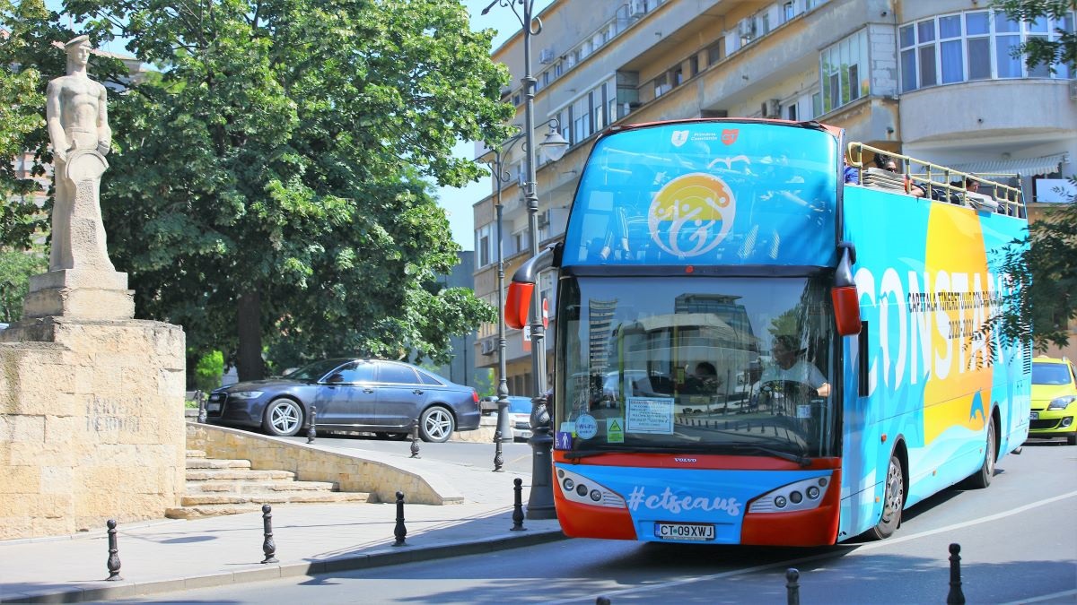 Autobuzele etajate ale linei estivale CiTy TOUR vor circula în weekend pe un traseu deviat – CTnews