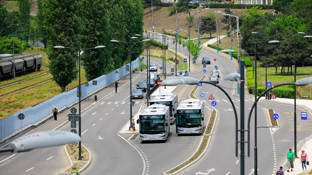 Autobuzele CT BUS vor circula în program special în perioada Crăciunului și a Anului Nou – CTnews
