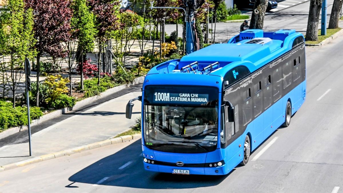 Măsuri temporare pe traseul autobuzelor liniei 100 M, în Mamaia, pentru ...