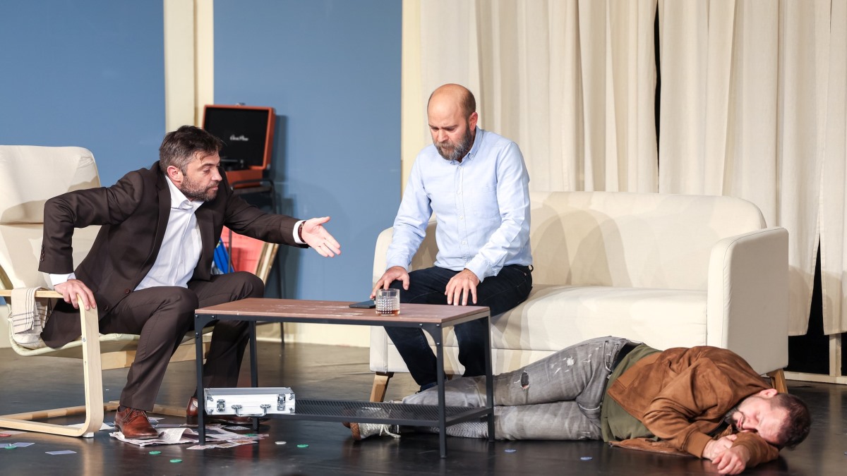 #CONCURS Câștigă 3 invitații la piesa de teatru “Soțiile noastre”, de ... #CONCURS Câștigă 3 invitații la piesa de teatru “Soțiile noastre”, de ...