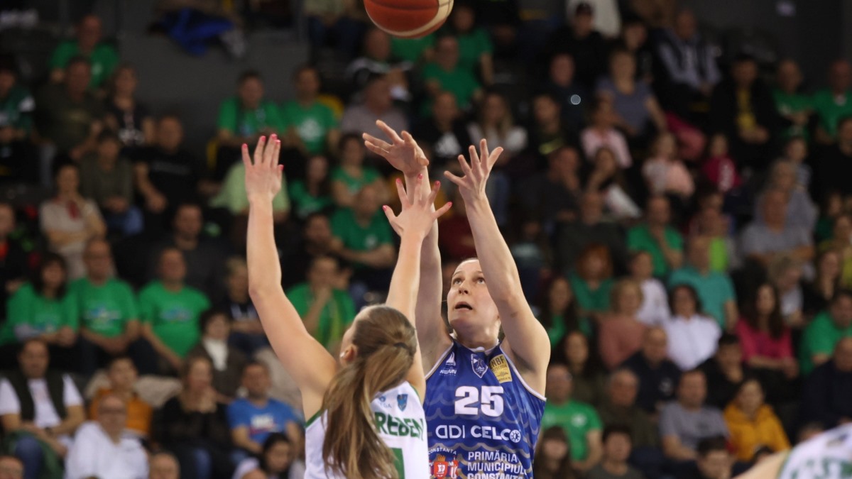 Echipa de baschet senioare a CSM Constanța luptă pentru primul trofeu ...